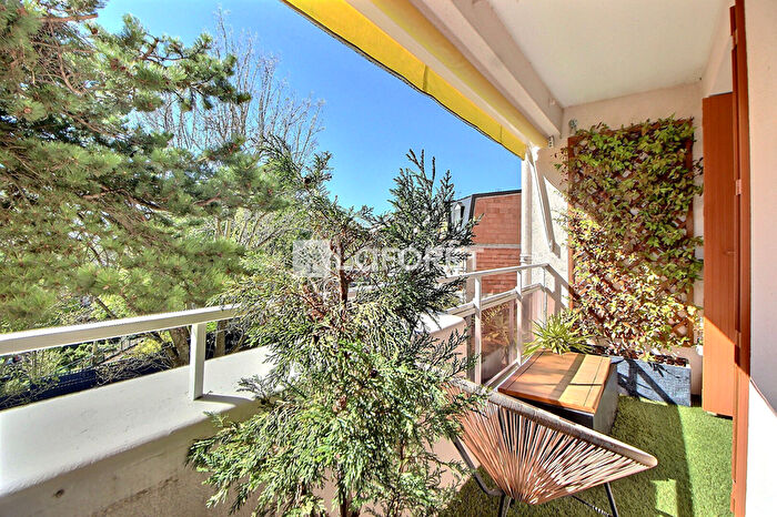 Appartement 3 pièces à Suresnes, Plateau Ouest, à vendre