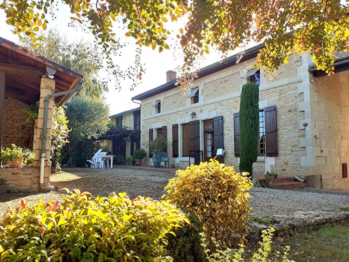 Maison à vendre - Louzy - 8 pièces - 3 chambres