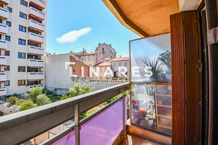 Appartement à vendre - Marseille e , Cours julien, Notre-Dame-des-Monts - 1 pièce