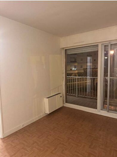 Appartement à louer - Centre Ville, Viry Chatillon - 1 pièce