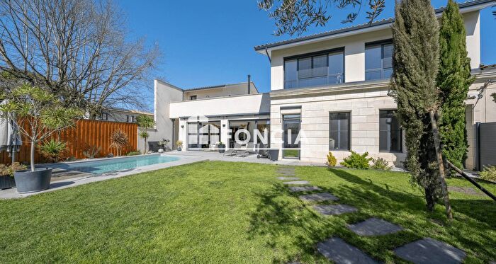 Maison à vendre - Mérignac, Saint-Augustin - 7 pièces - 5 chambres