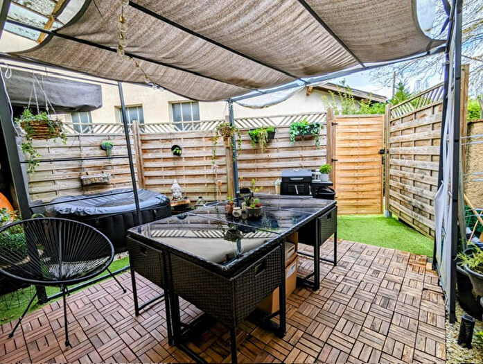 Maison à louer - Gimont - 6 pièces - 4 chambres