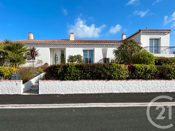 Maison à vendre - Le Fenouiller - 5 pièces - 4 chambres