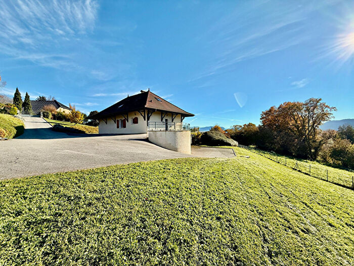 Maison à vendre - Saint-Eusèbe - 7 pièces - 4 chambres