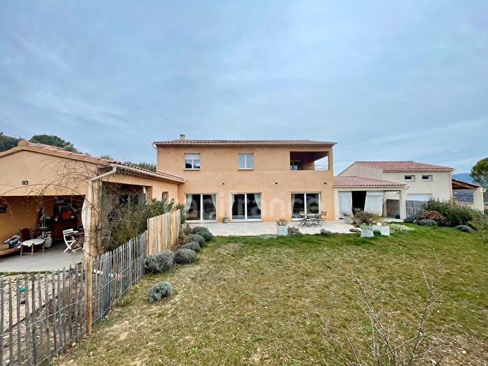 Maison à vendre - Apt - 10 pièces - 8 chambres