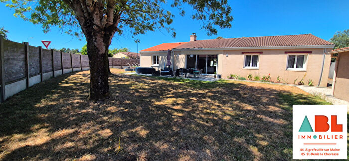 Maisons à vendre et appartements à louer - 3