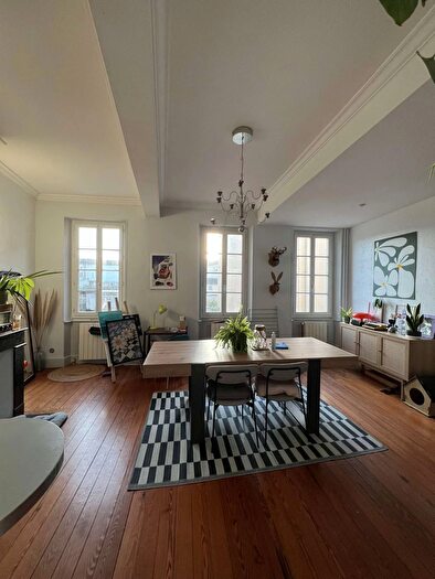 Appartement à louer - Castres, Centre-ville - 3 pièces - 2 chambres