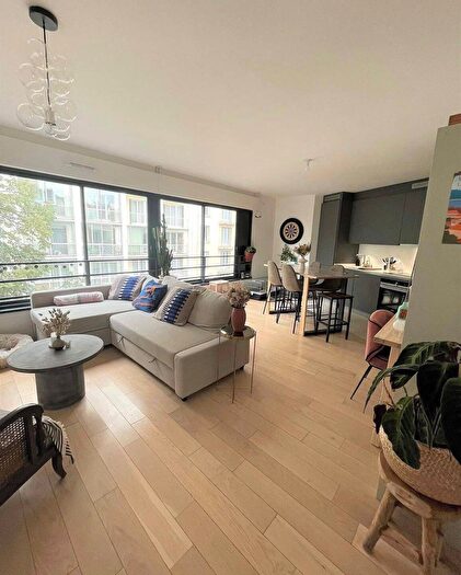 Appartement à louer - Violet Commerce, Paris ème arrondissement - 2 pièces - 1 chambre