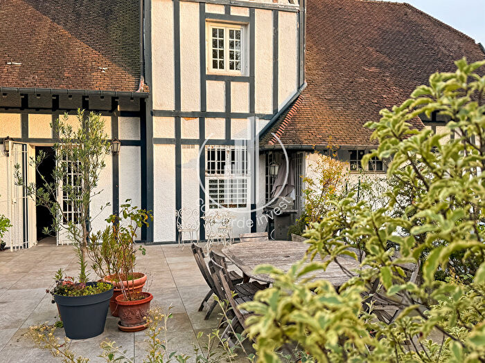 Appartement à vendre - Saint-Cloud, Montretout, Coutureau - 8 pièces - 5 chambres