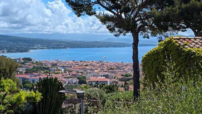 Maison 5 pièces à louer à Les Calanques, La Ciotat