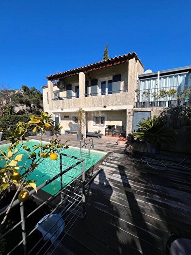 Maison à vendre - Le Plan-de-la-Tour - 5 pièces - 3 chambres