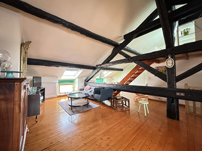 Appartement à vendre - Voiron, Centre-ville, Gare - 1 pièce - 1 chambre