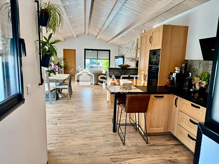 Maison à vendre - Périgny - 4 pièces - 3 chambres