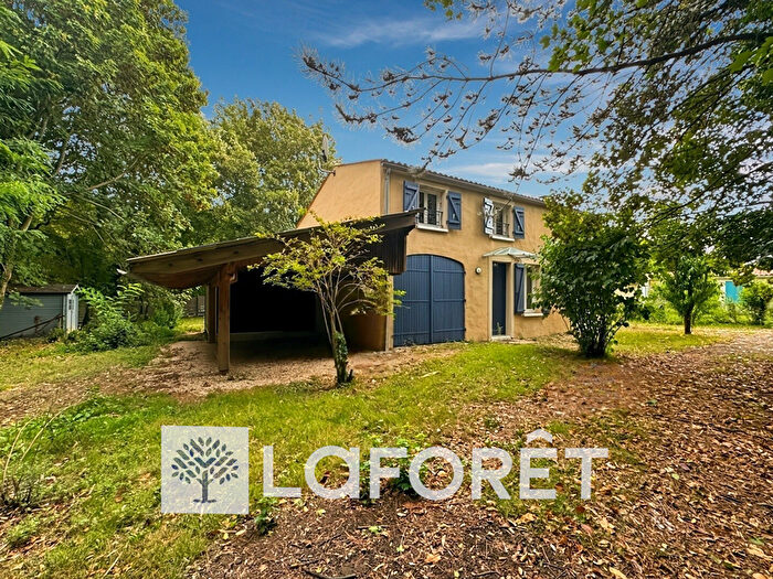 Maison 5 pièces à vendre à Thénac