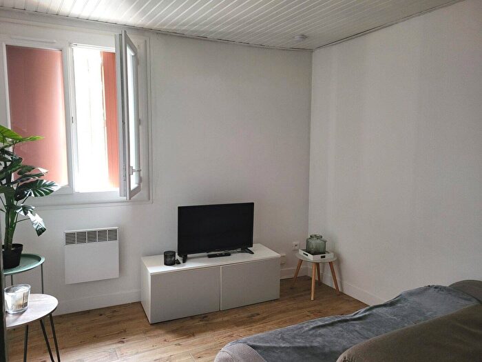 Appartement 1 pièce à Nîmes, à louer