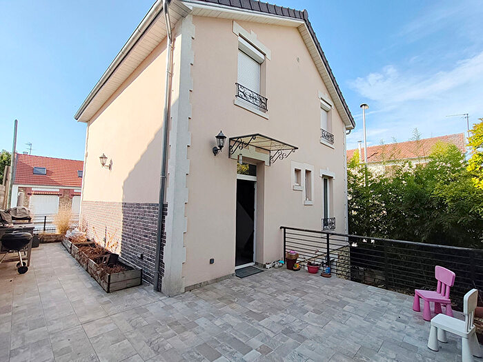 Maison 8 pièces à vendre à Villemomble, Les Coquetiers