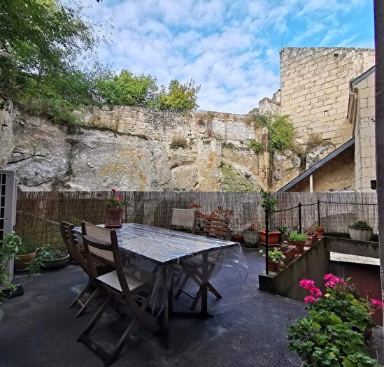 Maison à vendre - Souzay-Champigny - 4 pièces - 3 chambres