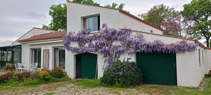 Maison à vendre - Fresnay-en-Retz - 7 pièces - 5 chambres