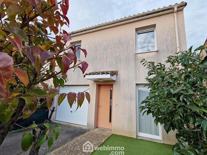 Maison à vendre - La Roche-sur-Yon, Le Bourg sous la Roche - 3 pièces - 2 chambres