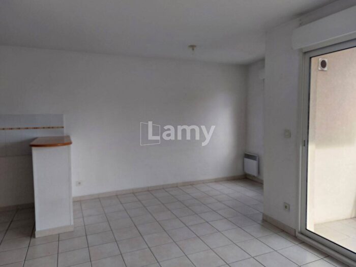 Appartement à louer - Capouchiné, Nîmes - 2 pièces