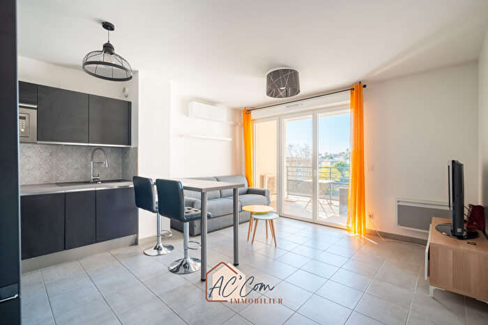 Appartement à louer - Marseille e , Saint-Marcel - 2 pièces - 1 chambre