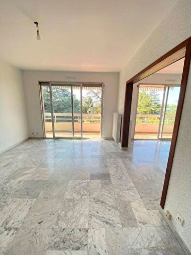 Appartement à louer - Centre, Champagne-au-Mont-dOr - 4 pièces - 2 chambres