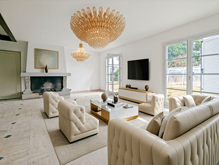 Maison 8 pièces à Noyal-sur-Vilaine, à vendre