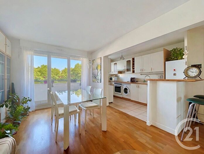 Fresnes, La Peupleraie : Appartement 4 pièces à vendre