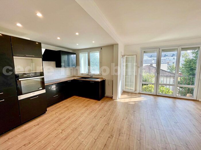 Appartement à vendre - Orléans, Soleil Levant, Champ de Mars - 4 pièces - 2 chambres