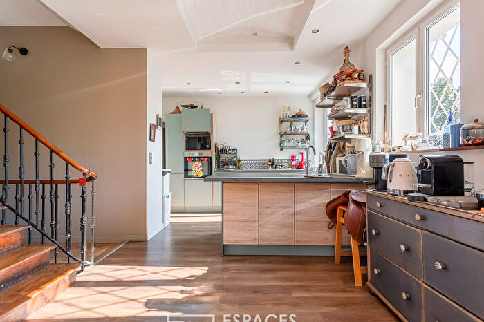 Maison à vendre - Caluire-et-Cuire, Saint-Clair - 5 pièces - 4 chambres