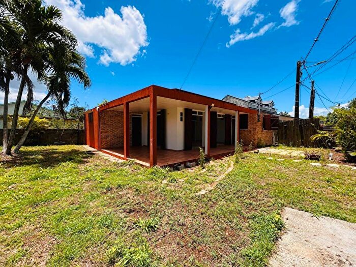 Maison 5 pièces à louer à Lamentin