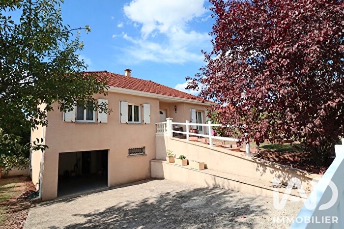 Maison 5 pièces à vendre à Saint-Yorre