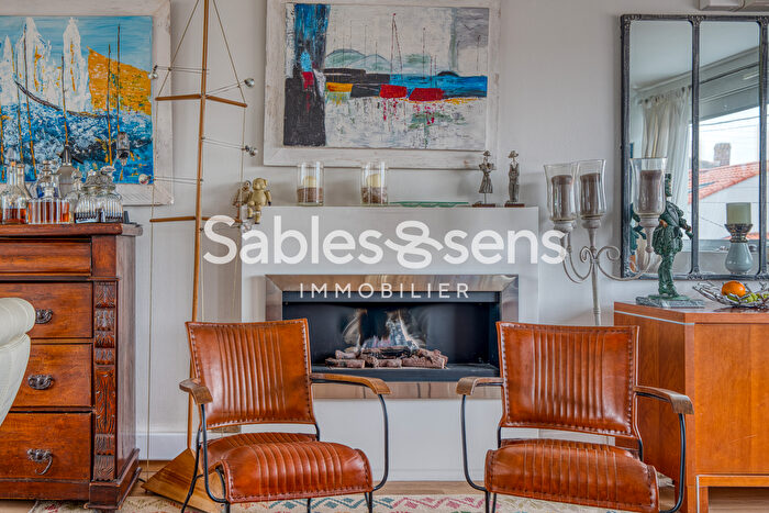 Maison à vendre - Les Sables-dOlonne, Gare - 8 pièces - 6 chambres