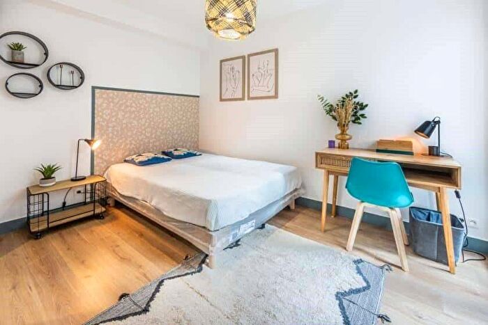 Télégraphe-Pelleport Saint Fargeau, Paris 20ème arrondissement - Appartement 1 pièce à louer