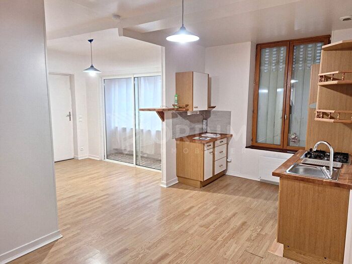 Appartement à louer - Bonny-sur-Loire - 2 pièces - 1 chambre