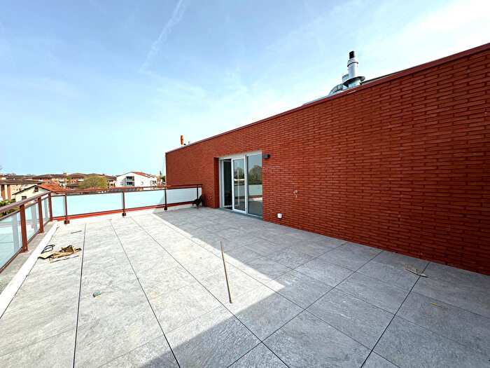 Maisons à vendre et appartements à louer - 1