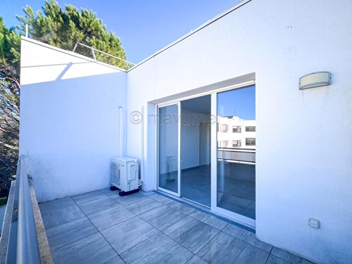 Appartement à vendre - Marseille e , Les Camoins - 3 pièces - 2 chambres