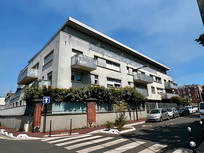 Appartement 2 pièces à Le Bourget, Centre-ville, à vendre