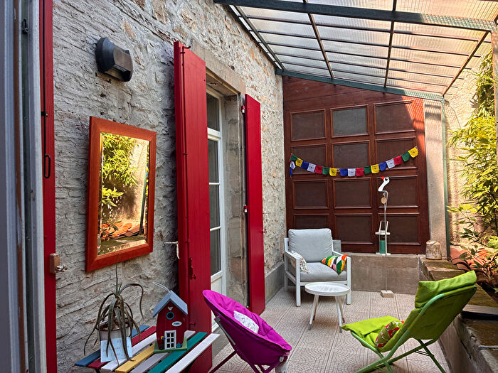 Maison 9 pièces à Figeac, à vendre