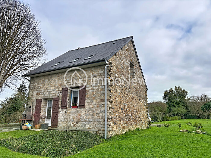 Maison à vendre - Barenton - 5 pièces - 4 chambres