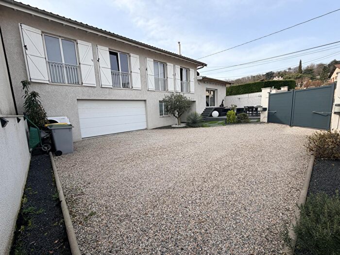 Maison à vendre - Reyrieux - 5 pièces - 5 chambres