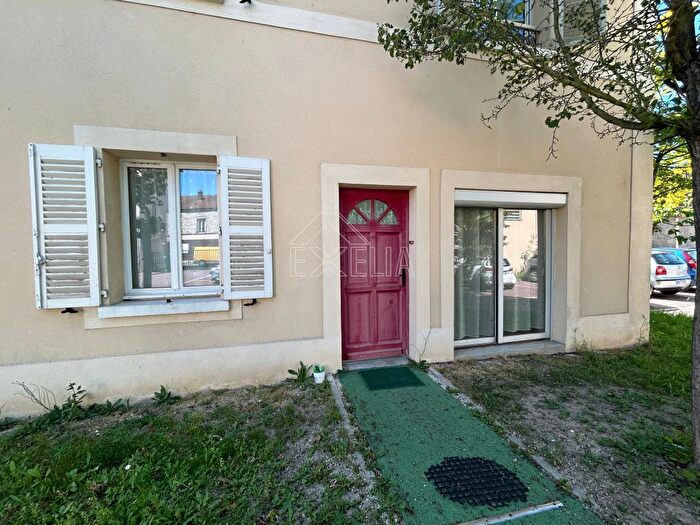 Bonnières-sur-Seine : Appartement 3 pièces à vendre