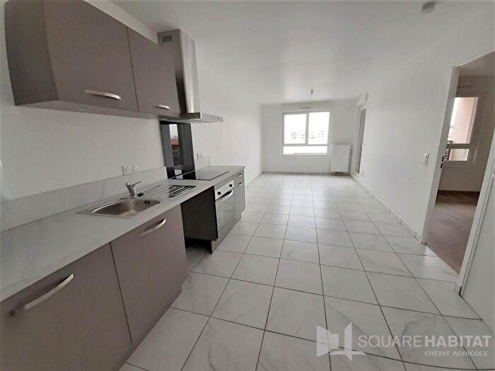 Appartement à louer - Clermont-Ferrand, Vallières, Sallins, Poncillon - 2 pièces - 1 chambre