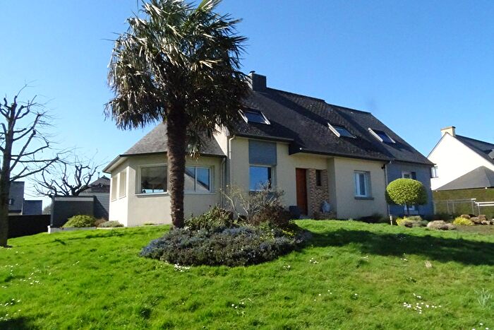 Maison à vendre - Sens-de-Bretagne - 8 pièces - 6 chambres