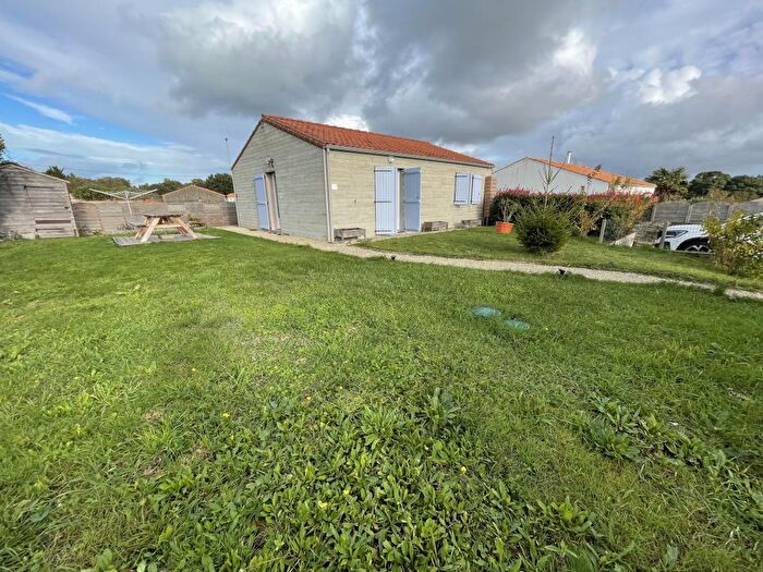 Maison à vendre - Saint-Hilaire-la-Forêt - 3 pièces - 2 chambres