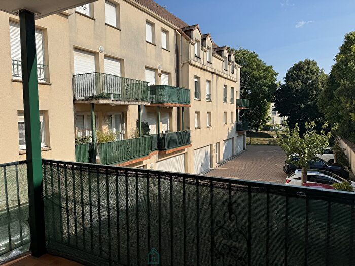 Appartement à vendre - Limay, Centre-ville - 3 pièces - 2 chambres