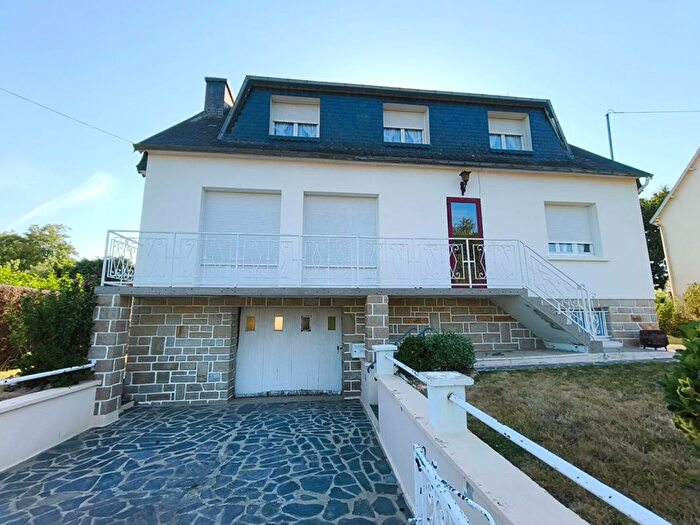Châteauneuf-du-Faou - Maison 6 pièces à vendre