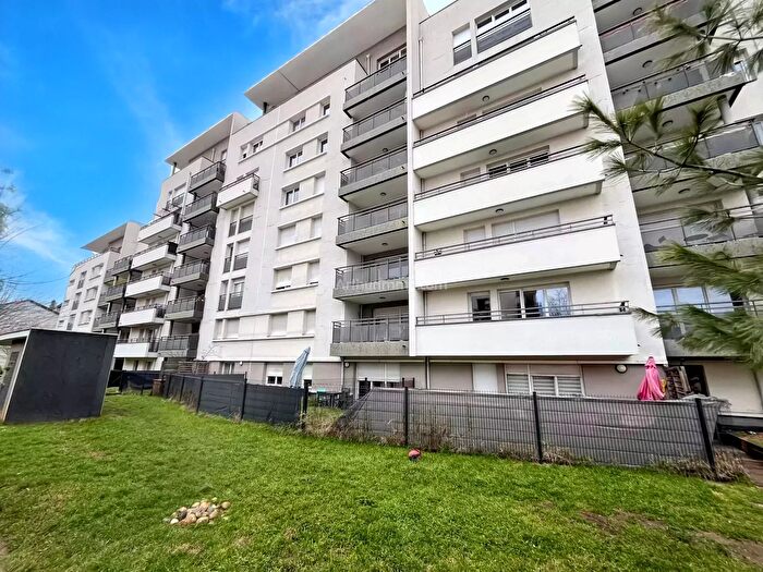 Appartement à vendre - Lyon e  - 2 pièces - 1 chambre