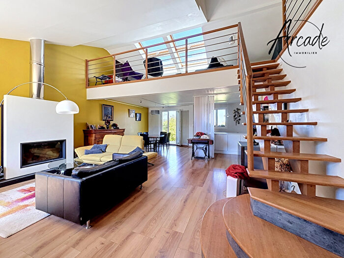 Maison 6 pièces à Saint-Martin-du-Manoir, à vendre