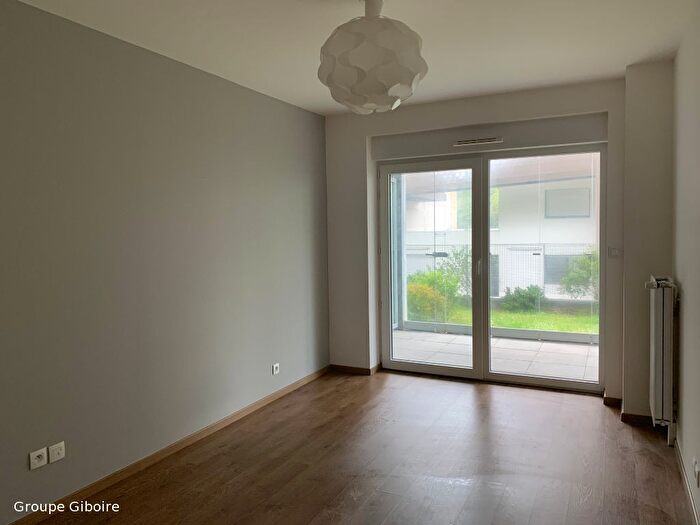 Appartement à louer - Quartiers Sud-Ouest, Sainte-Thérèse - 3 pièces - 2 chambres